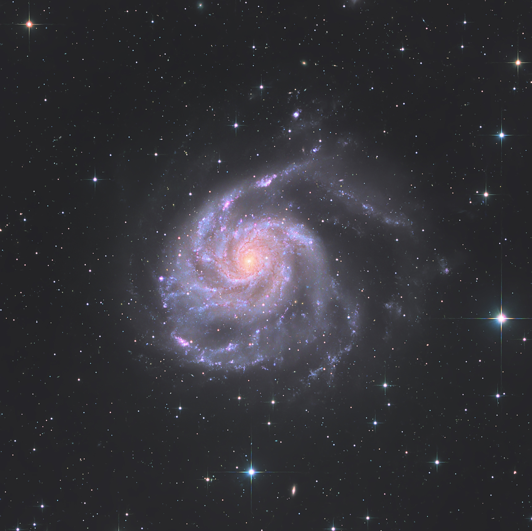 M101 Pinwheel Galaxy丨Ha Captured broadband images without filters ...