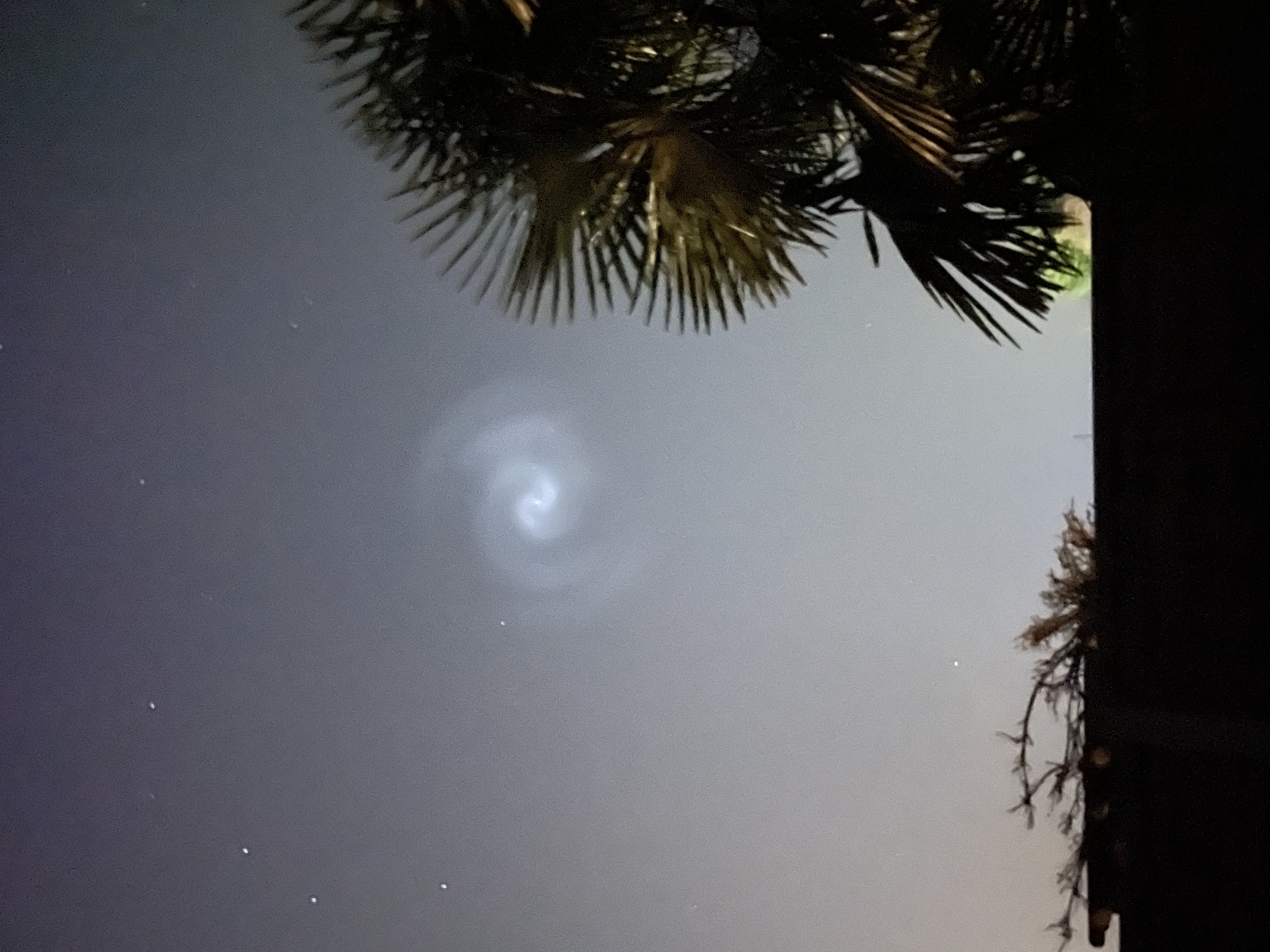 Transporter 10 spinning overhead whilst aligning the Seestar.