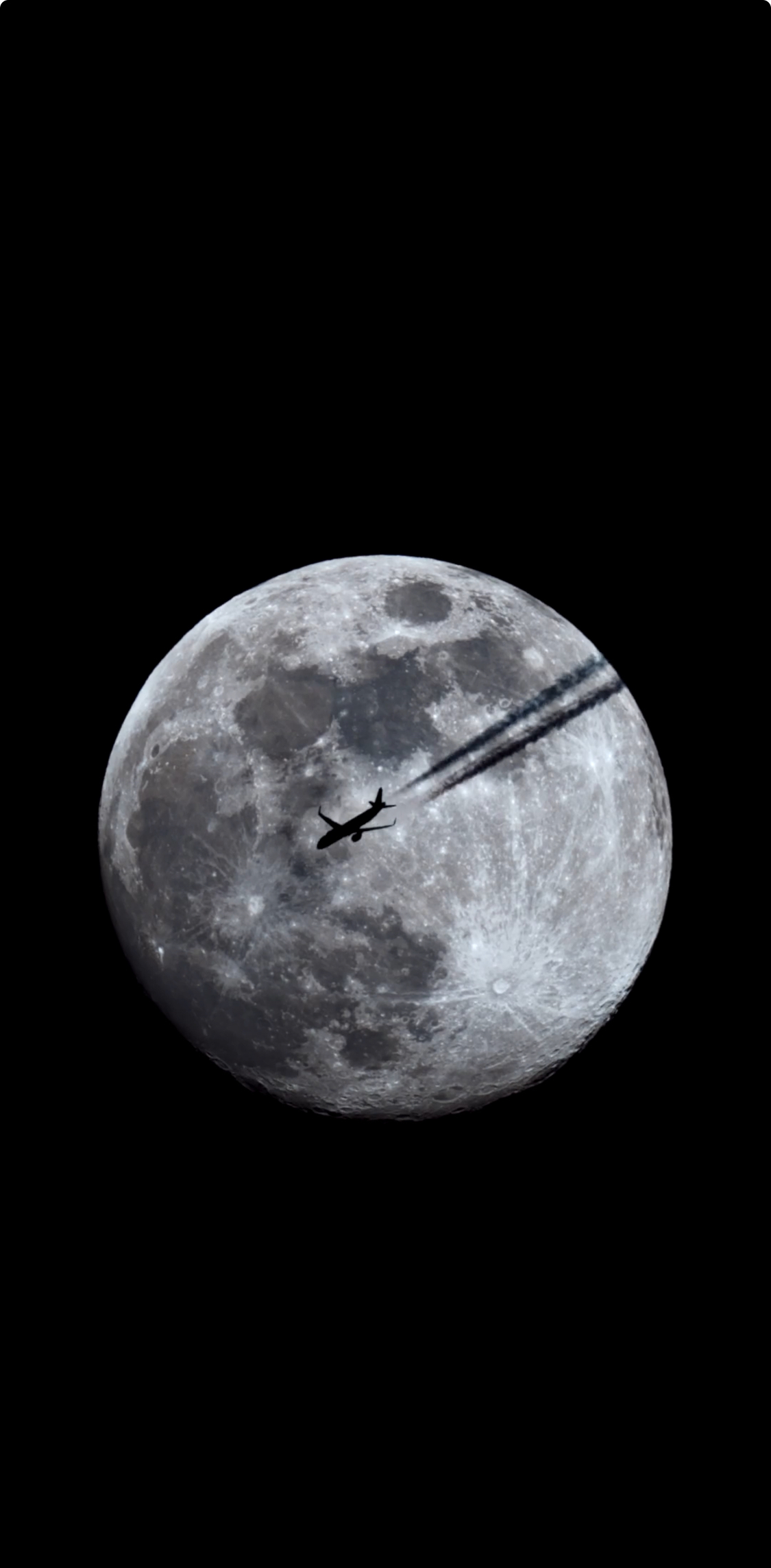 Plane captured in front of the moon with seestar s50